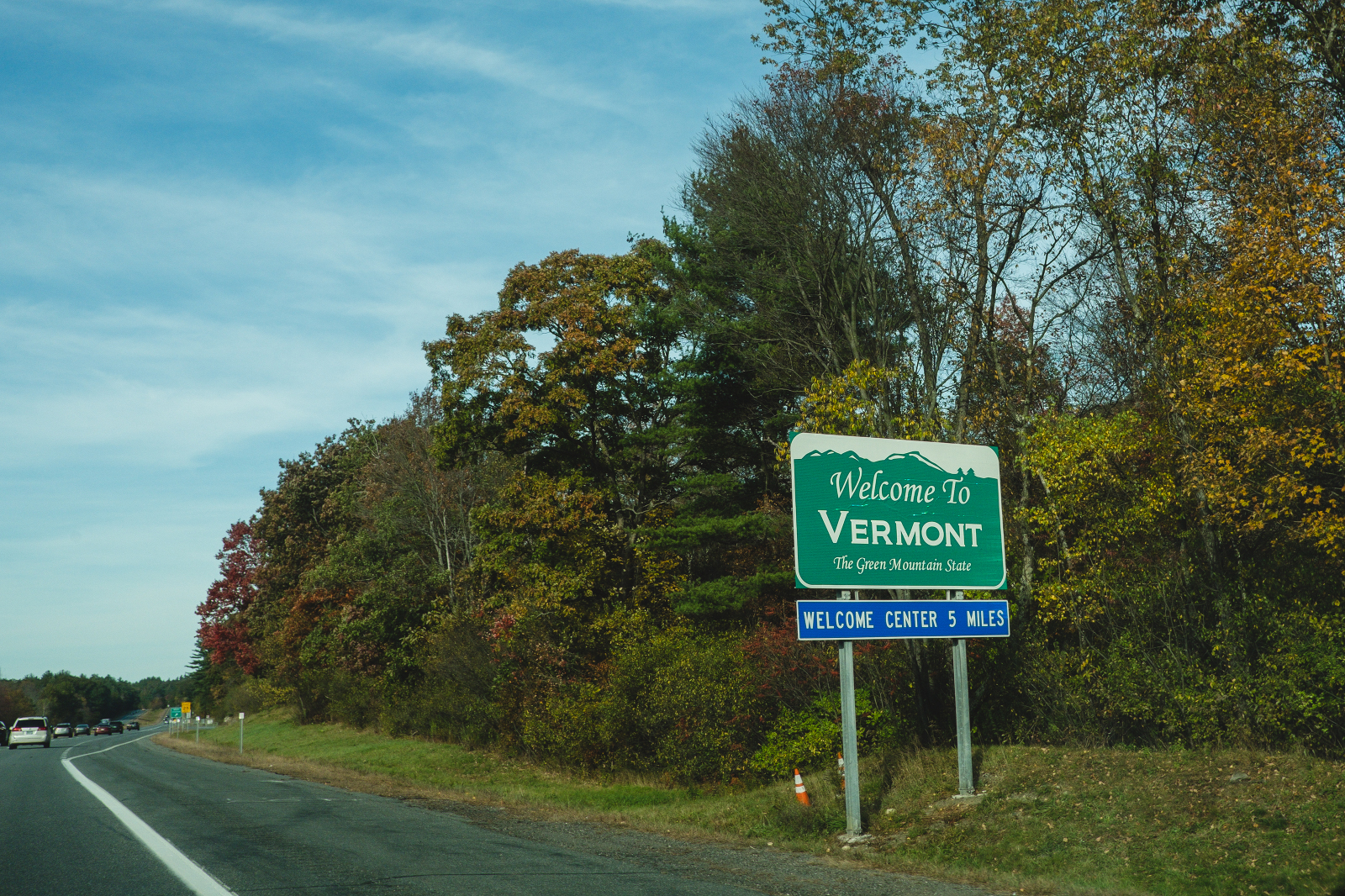 A Cozy Cabin Retreat In Vermont | Live Lovely Travel - Live Lovely ...