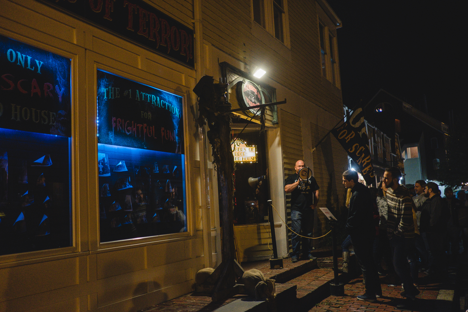How To Spend A Spooky Halloween Night In Salem, Massachusetts » Live ...
